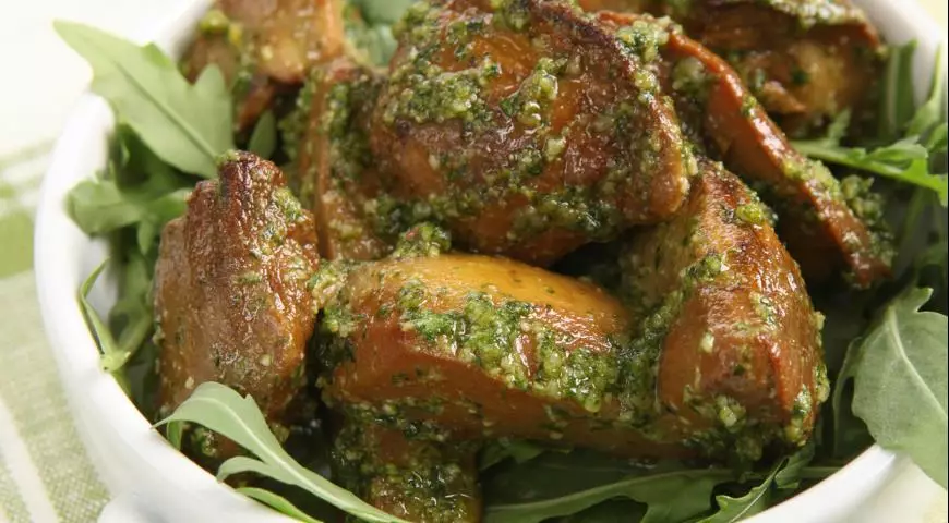 Cogumelos com pesto