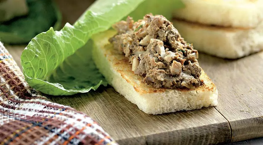 Chicken liver with paprika, like Hungarian Jews