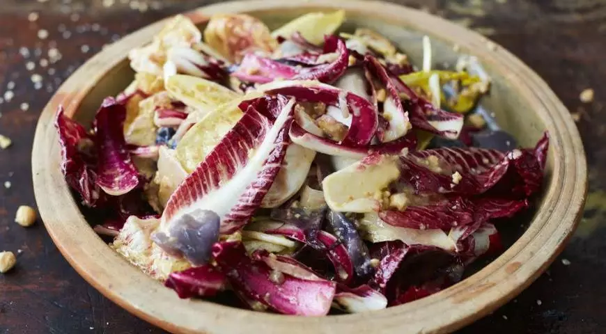 Jeymi oliveridan qishli salat