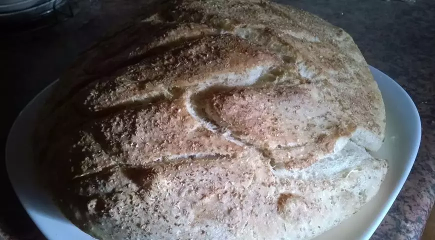 Chleb z otrębami w piekarniku