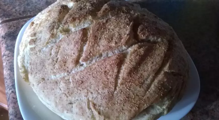 Chleb gotujący z otrębami w piekarniku