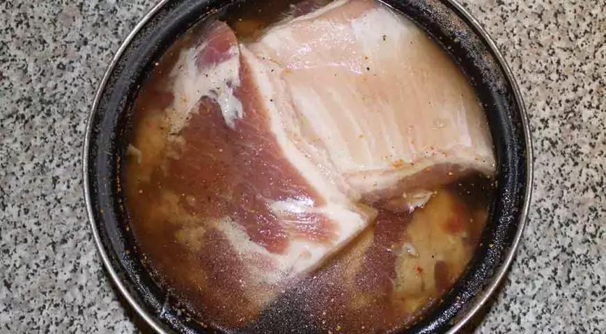 Gadzira brine, Immerse pork mazamu uye usiye mazuva matatu