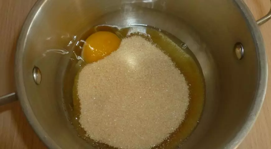 Whip Eggs with Sugar.