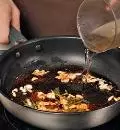 Stock Foto cooking retsept: suupiste supp sealiha ja paprikaga, samm №4