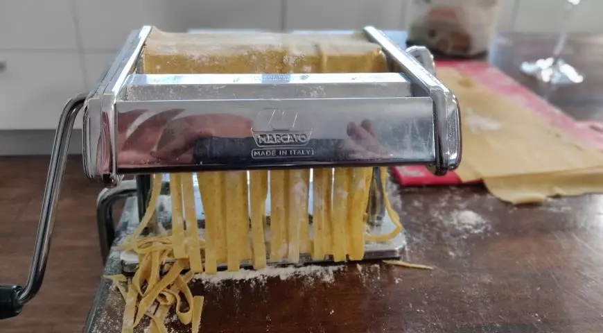 Photo Cooking Recipe: Home Italian Pasta. Fetchini, Lazagna, Spaghetti. Step No. 4.