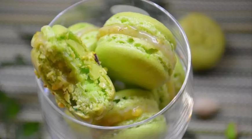 Pistachio macarons.