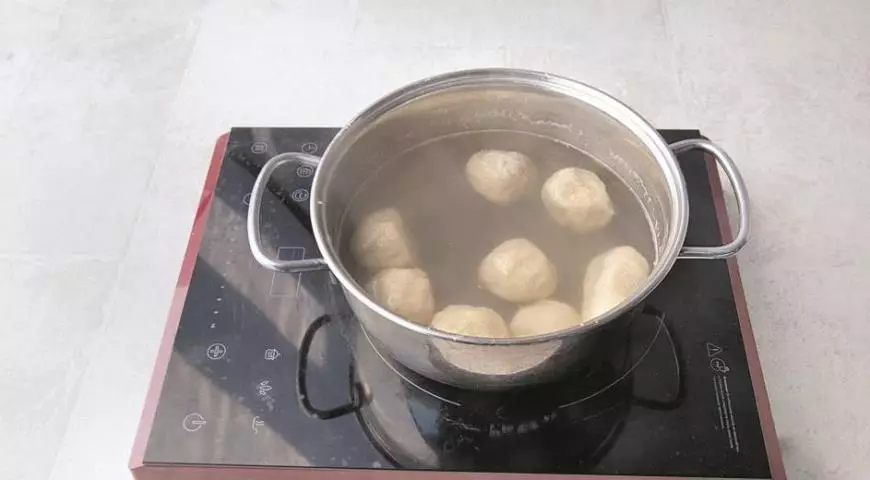 Billede af tilberedningen af ​​opskriften: kirsebær dumplings, trin nummer 4