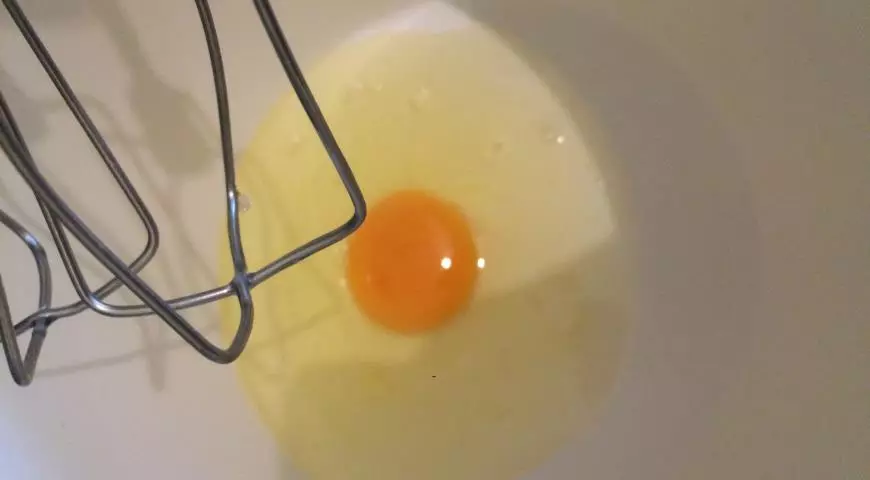 Whip egg