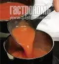 Stock Foto Koken Recept: Romeinse saus, stap nummer 3