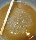 Tilsæt appelsinsaft i sirup
