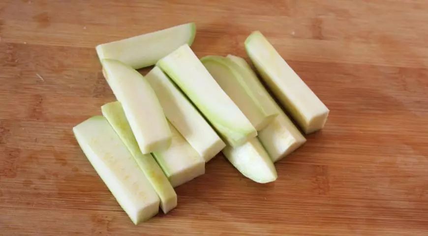 Motong zucchini