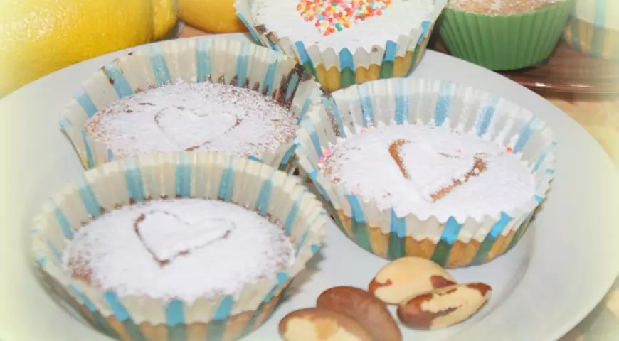 Preparing pumpkin cakes