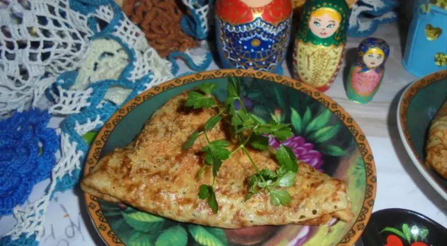 Stockfoto Koken recept: pannekoek pasteitjes met kippenlever en uien, stap nummer 5