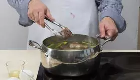 Recepto paruošimo nuotrauka: sriuba su kiaušinių blynais, žingsnis numeris 1
