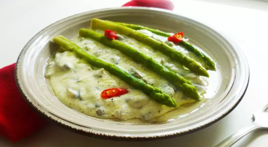 Snack kuva asparagus hamwe nibihumyo