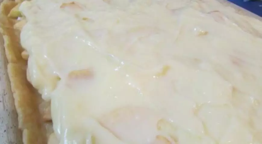 Col·locació de la crema a pastís de pomes