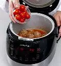 Stock Foto Cooking Recipe: Meatballs với cà chua trong một nồi nấu chậm, bước số 6