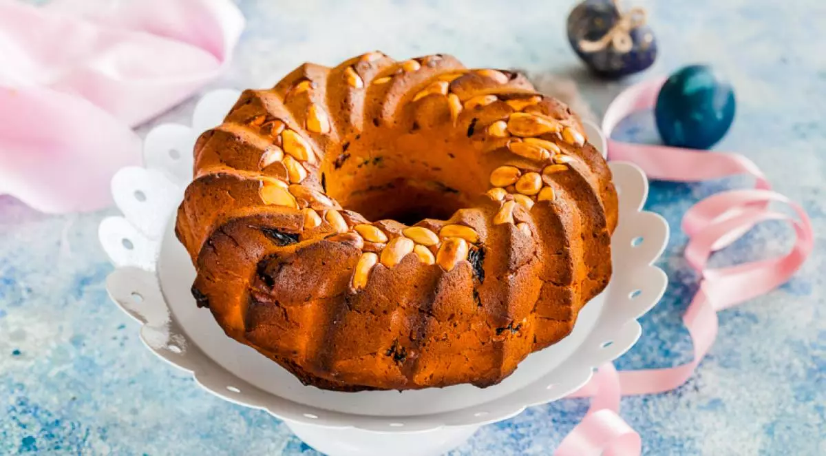 GUGELHOPF, German Easter Copcake