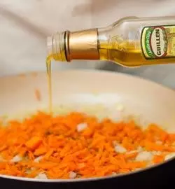 Recipe Cooking Photo: Salmon Stor with Carrot, Powle, Soy Sauce and Basmati Rice, Step No. 2