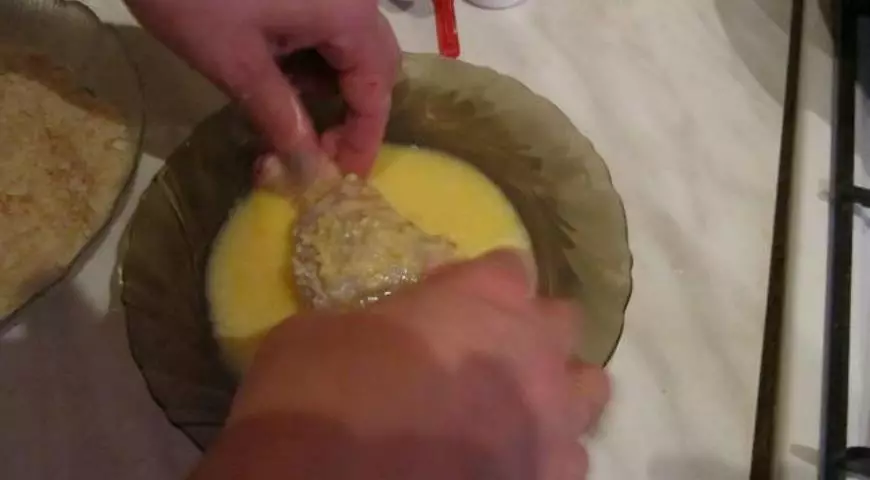 Calcola le gambe di tiraggio filtrate in un uovo frusta