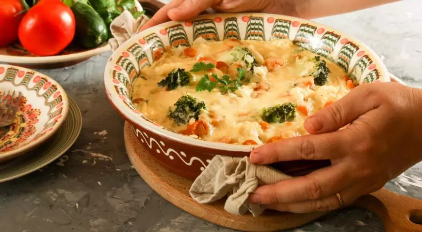 Casserole of cauliflower le broccoli