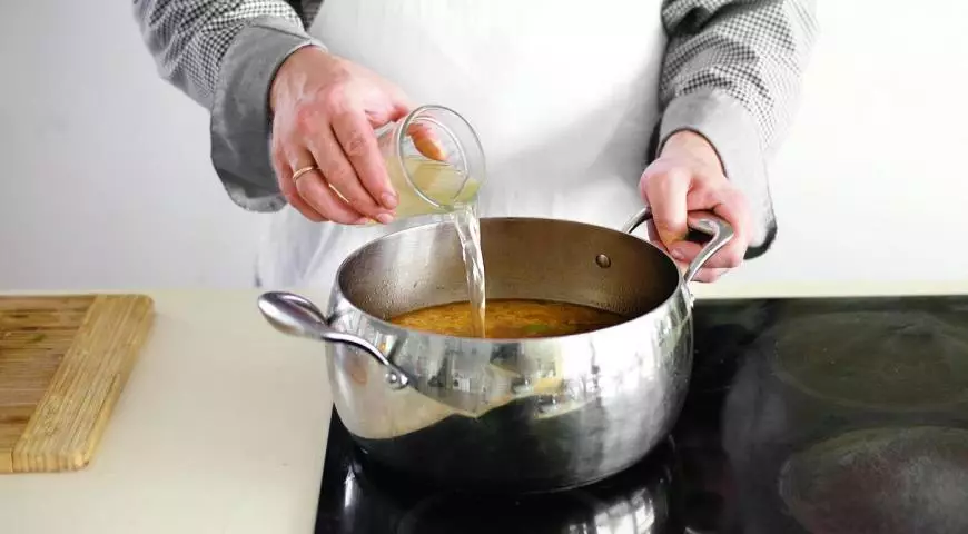 Foto e përgatitjes së recetës: një brideller i ligët, numri i hapit 4