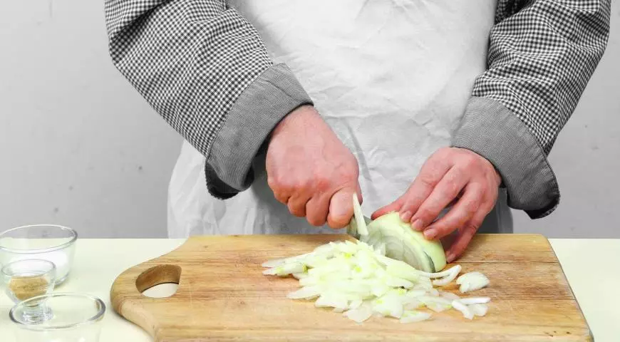 Photo Cuisson Recette: soupe d'oignon Lenten, étape n ° 1