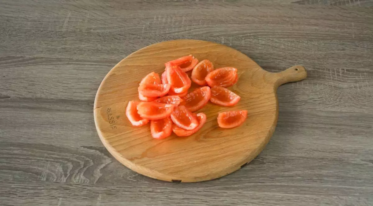 Nisuaz קלאסי, לחתוך עגבניות