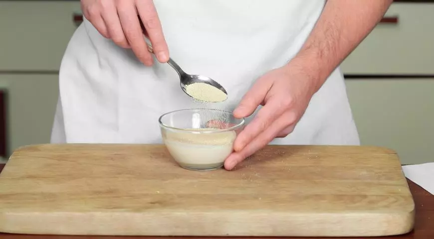 Larawan Pagluluto Recipe: Magnificent pancake sa lebadura, numero ng hakbang 1