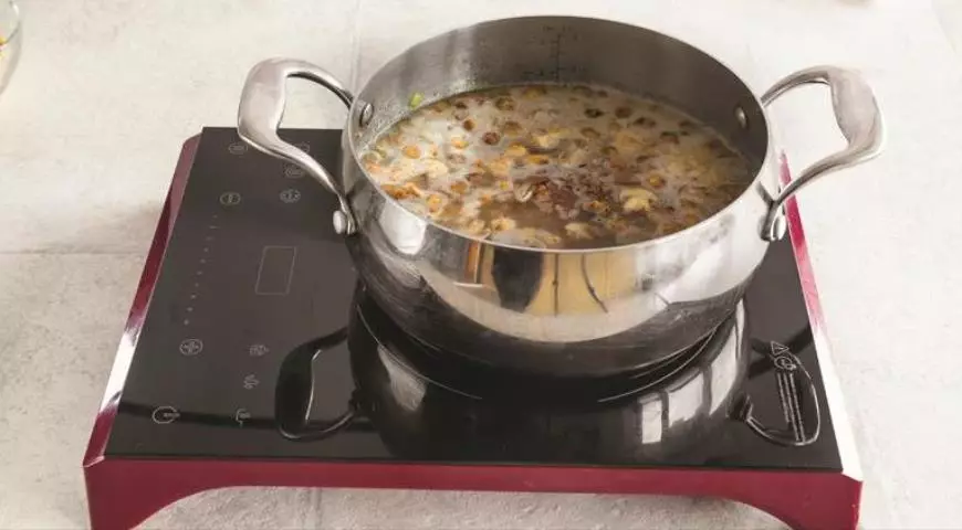 Photo Cooking Recipe: Soup with buckwheat and mushrooms, Step number 3