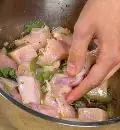 Фото приготування страви: Картопляні шашлики з куркою, крок №3