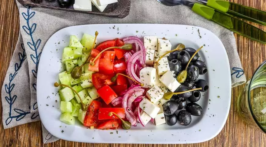 Salatin Greek da cuku