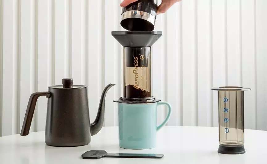 Hvordan lage deilig kaffe uten kaffetrakter? Profesjonelt råd 94875_6