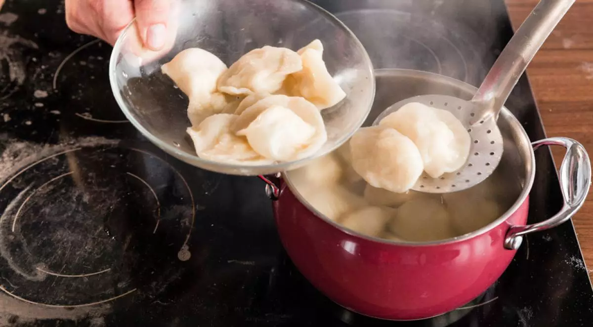 Dumplings med Cottage Cheese, få dumplings ved støj