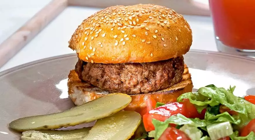 Burger Elvis Salat-ekin