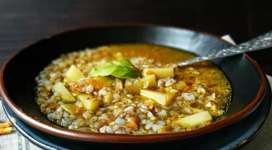 Soppa bil-qamħ saraċin u patata 2