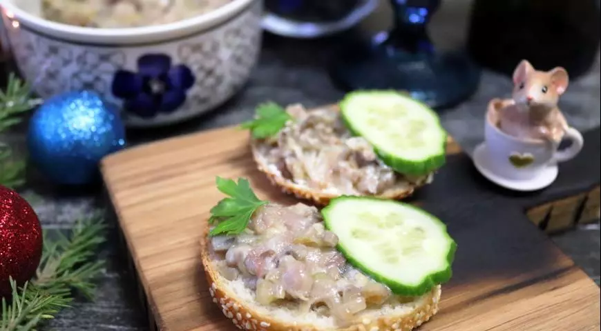 Forshmak with pickled mushrooms, step-by-step recipe with photos